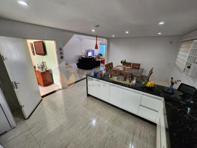 Sobrado com 5 dormitórios à venda, 167 m² por R$ 1.000.000,00 Balneário Recanto Do Sol Caraguata