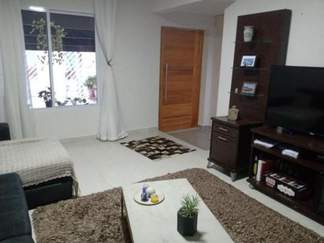 Sobrado com 5 dormitórios à venda, 204 m² por R$ 700.000,00 Parque Jaçatuba Santo André/SP