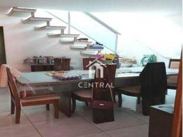 Sobrado com 5 dormitórios à venda, 200 m² por R$ 851.990,00 Vila Galvão Guarulhos/SP