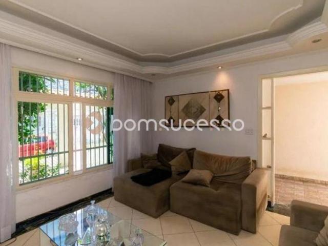 Sobrado com 5 dormitórios à venda, 201 m² por R$ 1.735.000 Vila Santa Clara São Paulo/SP
