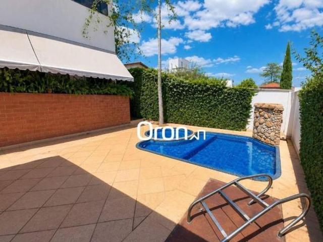 Sobrado com 5 dormitórios à venda, 203 m² por R$ 990.000,00 Sítio de Recreio Ipê Goiânia/GO