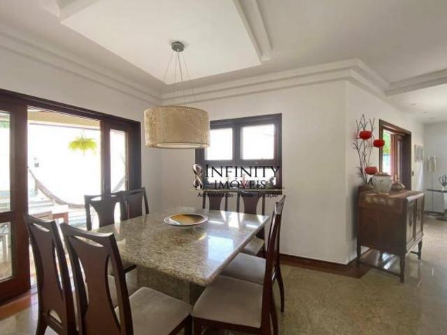 Sobrado com 5 dormitórios à venda, 284 m² por R$ 3.500.000,00 Conjunto Residencial Esplanada do So
