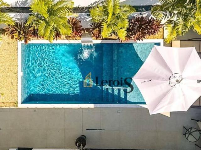 Sobrado com 5 dormitórios à venda, 280 m² por R$ 1.749.000,00 Condomínio Laguna Residencial Inda