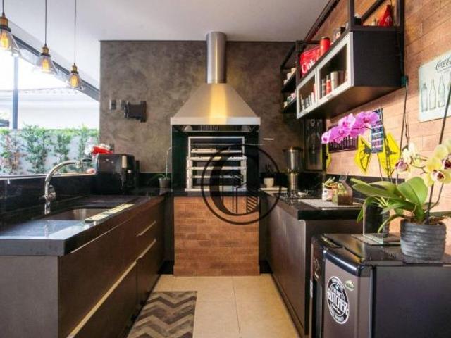 Sobrado com 5 dormitórios à venda, 300 m² por R$ 2.499.000,00 Condomínio Colinas do Sol Sorocaba