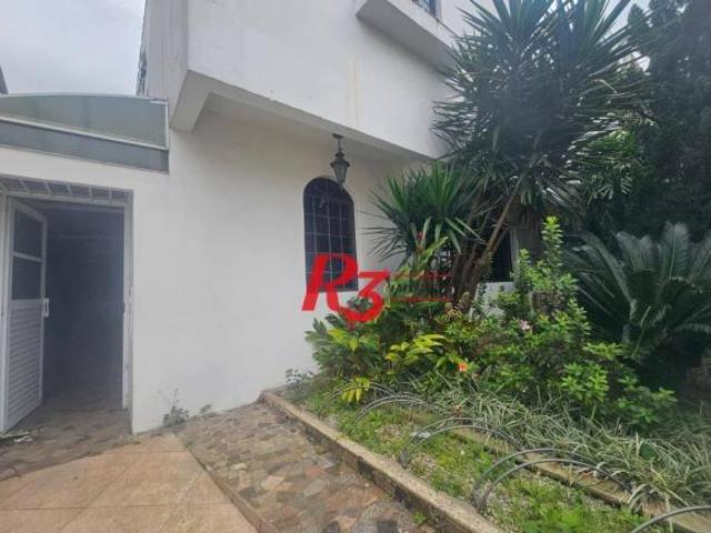 Sobrado com 5 dormitórios à venda, 340 m² por R$ 1.500.000,00 Aparecida Santos/SP