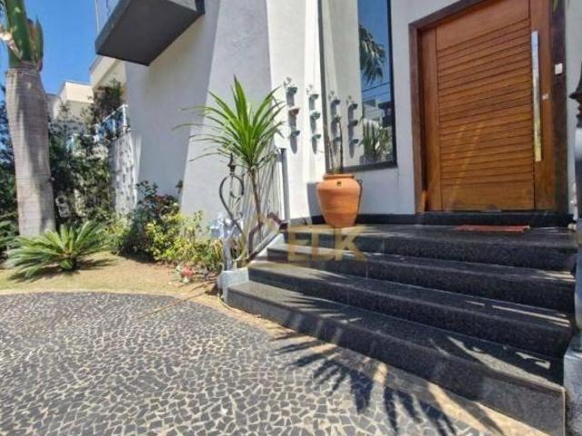 Sobrado com 5 dormitórios à venda, 352 m² por R$ 3.200.000,00 Condomínio Residencial Jaguary São