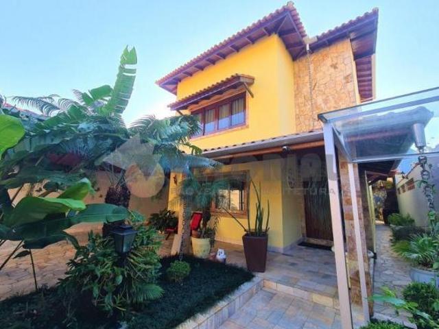 Sobrado com 5 dormitórios à venda, 368 m² por R$ 1.750.000,00 S F Praia São Sebastião/SP