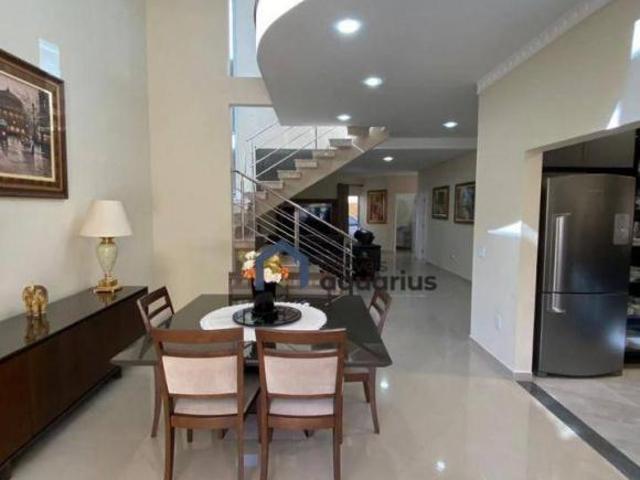 Sobrado com 5 dormitórios à venda, 360 m² por R$ 3.200.000,00 Urbanova São José dos Campos/SP