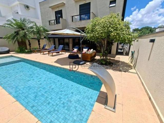 Sobrado com 5 dormitórios à venda, 396 m² por R$ 3.590.000,00 Condomínio Jardim Residencial Santa
