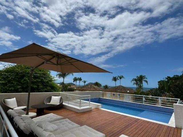 Sobrado com 5 dormitórios à venda, 410 m² por R$ 7.000.000,00 Praia de Juquehy São Sebastião/SP