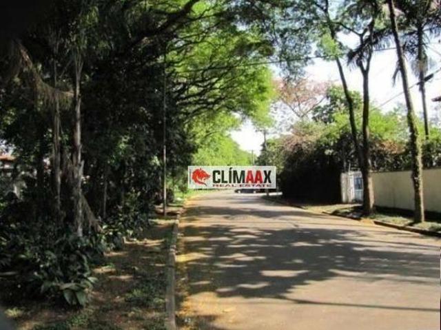 Sobrado em Butantã com 424m², 5 dormitórios e 1000m² de terreno São Paulo