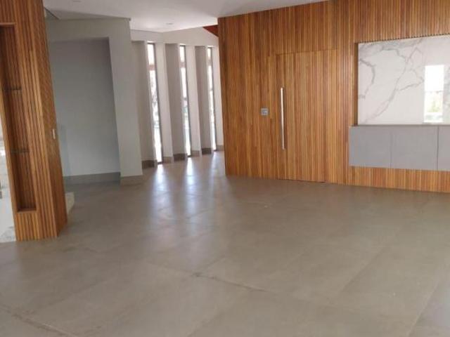 Sobrado em Condomínio Village D&apos Avignon Sorocaba | 5 Suítes