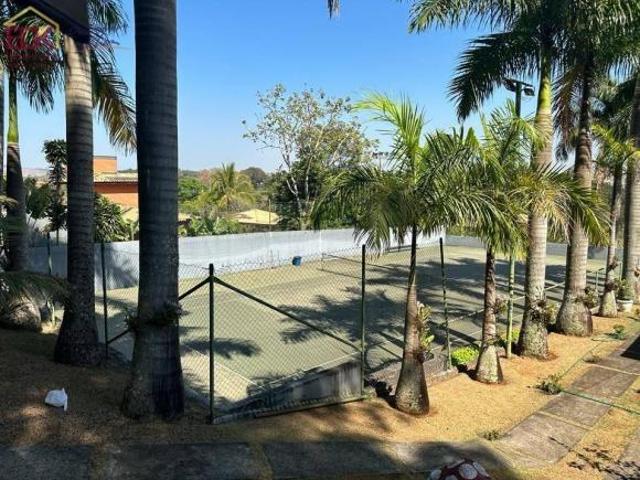 Sobrado com 5 dormitórios à venda, 556 m² por R$ 3.200.000,00 Condomínio Chácaras Cataguá Taubat