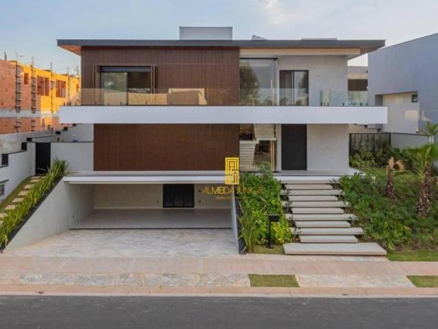 Sobrado com 5 dormitórios à venda, 560 m² por R$ 6.800.000,00 Condomínio Villa Dos Pinheiros Ind