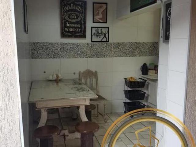 Sobrado de 5 Quartos na Vila Prudente São Paulo SP: 240m², 2 Salas, 2 Banheiros e 2 Vagas de Garag