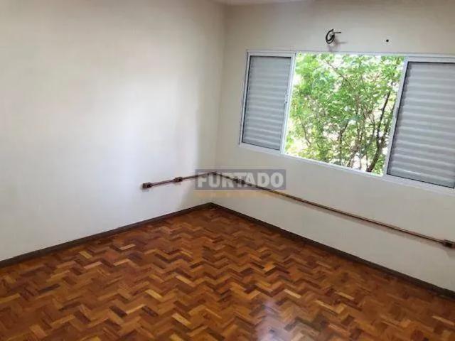 Sobrado com 5 dormitórios para alugar, 201 m² por R$ 6.117,00/mês Vila Alpina Santo André/SP