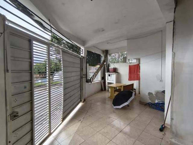 Sobrado com 5 dormitórios para venda, 92,05m² Campos de São José São José dos Campos/SP