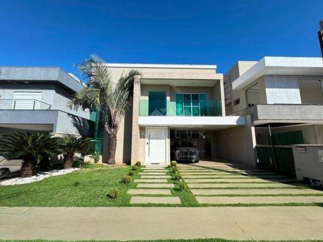 Sobrado com 5 dormitórios, sendo 1 suíte, à venda, 321 m² por R$ 2.500.000 Condomínio Terras Alpha
