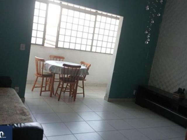 SOBRADO COM 5 DORMITÓRIOS SENDO 1 SUITES A VENDA, 306m² JARDIM ADRIANA GUARULHOS/SP