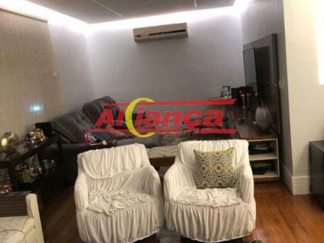 SOBRADO COM 5 DORMITÓRIOS SENDO 3 SUITES A VENDA, 411 m² Vila Augusta Guarulhos SP