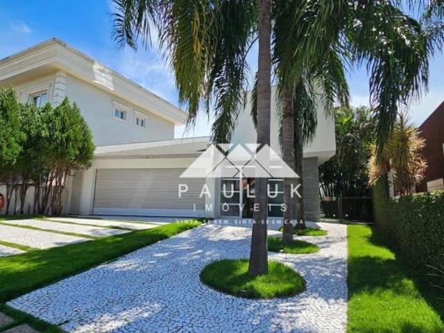 Sobrado com 5 dormitórios, sendo 4 suítes à venda, 500 m² por R$ 3.200.000 Condomínio Residencial