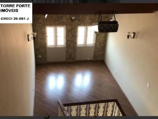 Sobrado com 5 dormitórios, 3 suítes no Jardim Vila Formosa. Aceita Permuta
