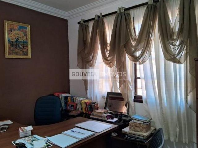 Sobrado com 5 Quartos, 3 Suítes, 320M², à Venda por R$ 1.600.000,00 Uberaba, Curitiba Pr