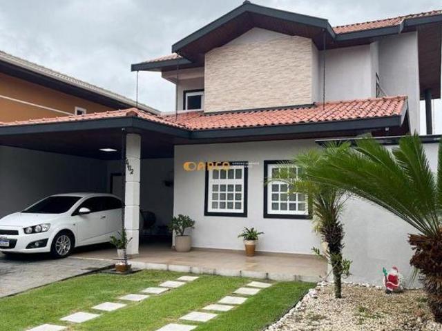 Sobrado com 5 Dorms sendo 2 suites Urbanova São José dos Campos SP