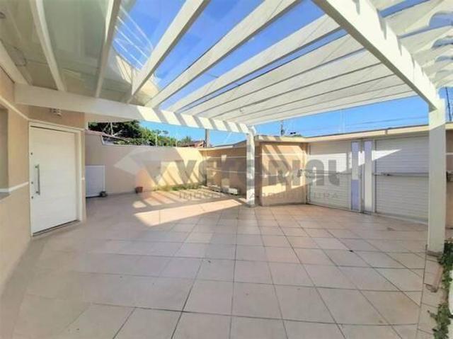 Sobrado com 5 quartos, 280m², à venda em Caraguatatuba, Cidade Jardim