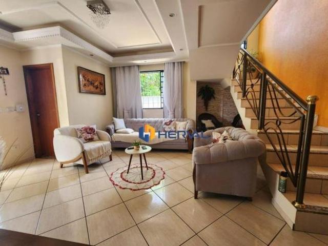 Sobrado com 5 quartos à venda, 235 m² por R$ 850.000 Vila Morangueira Maringá/PR