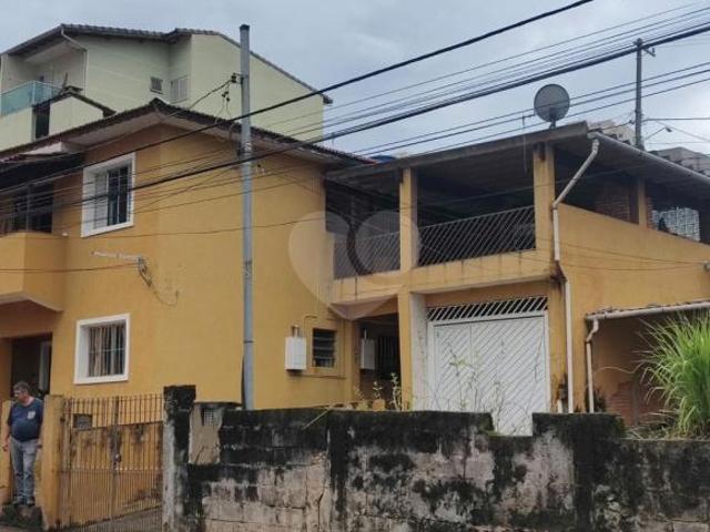 Sobrado com 5 quartos à venda em Vila mazzei SP
