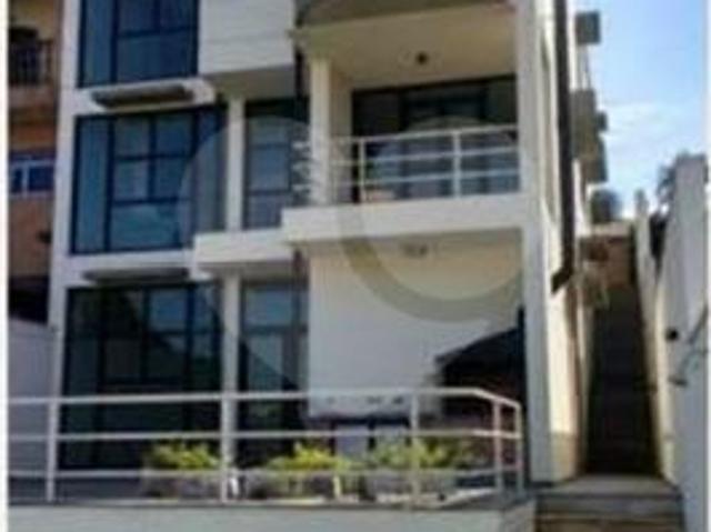 Sobrado com 5 quartos à venda em Vila irmãos arnoni SP