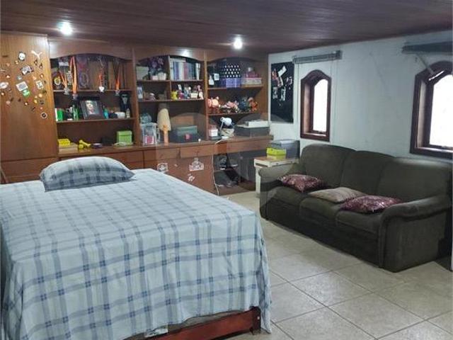 Sobrado com 5 quartos à venda em Vila jacuí SP