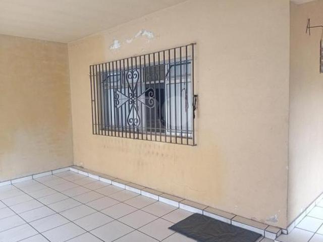 Sobrado com 5 quartos à venda em Vila liviero SP