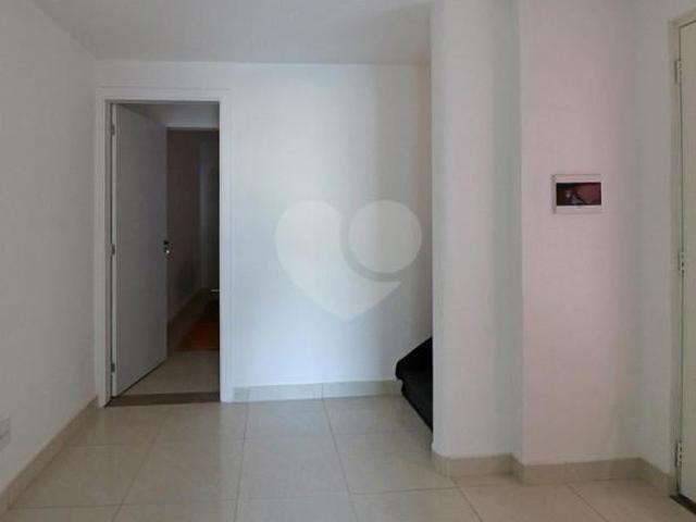 Sobrado com 5 quartos à venda em Vila pompéia SP