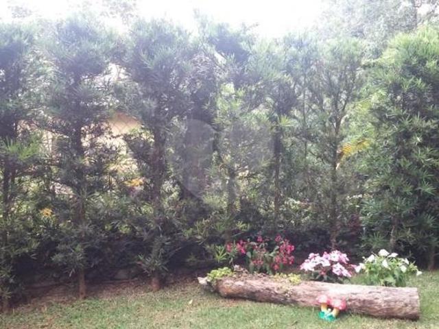 Sobrado com 5 quartos à venda em Caraguatá SP