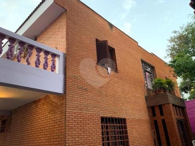 Sobrado com 5 quartos à venda em Chácara Monte Alegre SP
