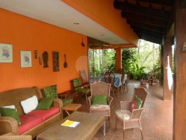 Sobrado com 5 quartos à venda em Fazenda morumbi SP