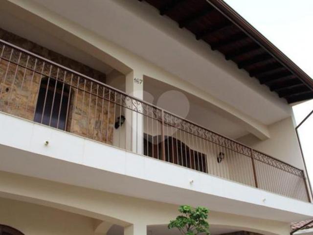 Sobrado com 5 quartos à venda em Jardim Chapadão SP
