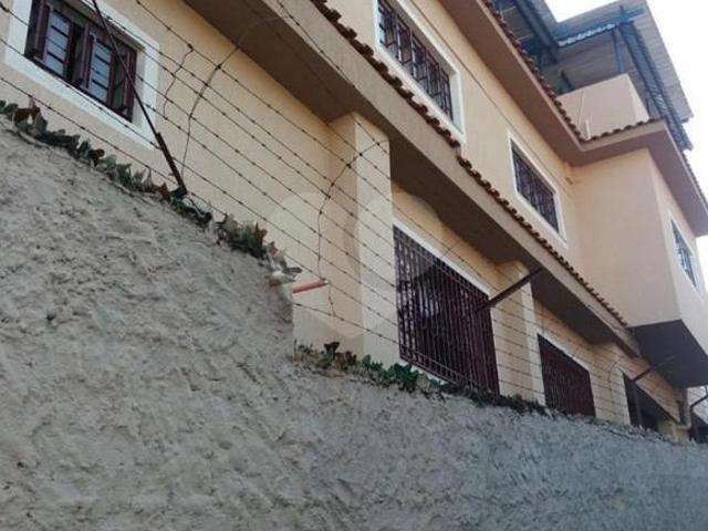 Sobrado com 5 quartos à venda em Jardim ana rosa SP