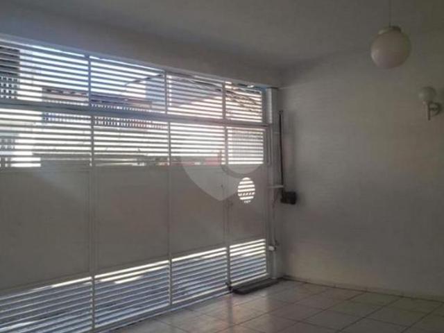Sobrado com 5 quartos à venda em Jardim tuã SP