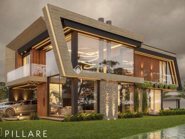 SOBRADO COM 5 QUARTOS E DOIS SUITES, 368M2