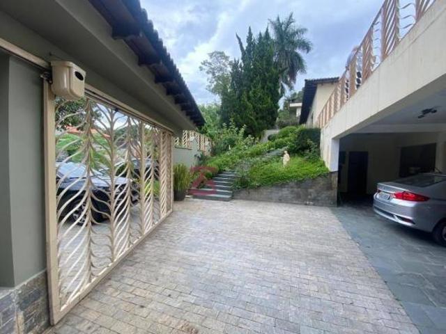 Sobrado com 5 quartos, sendo 5 suítes à venda, 452 m² por R$ 2.800.000 Jardim Passárgada I Cotia