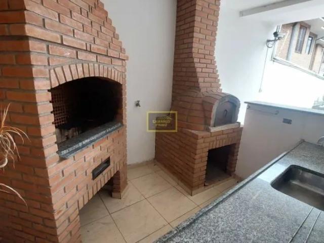Sobrado com 5 Quartos para venda ou aluguel, 400m² Jardim Guedala