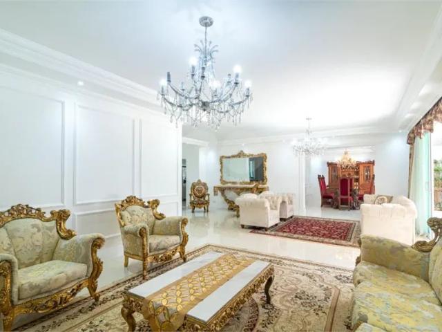 Sobrado com 5 Quartos para venda ou aluguel, 580m² Alto de Pinheiros