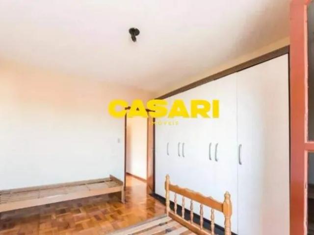 Sobrado com 5 Quartos para alugar, 200m² Centro