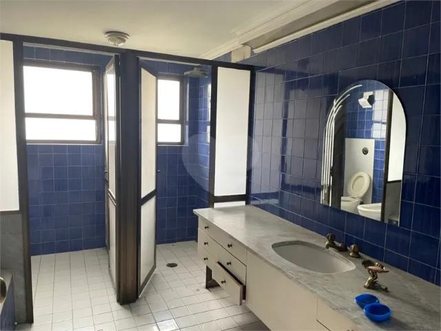 Sobrado com 5 quartos para locação em Jardim Guedala SP