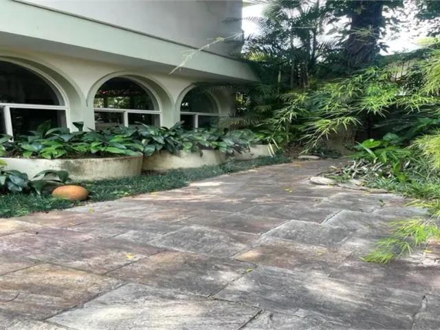 Sobrado com 5 quartos à venda em Jardim Paulistano SP