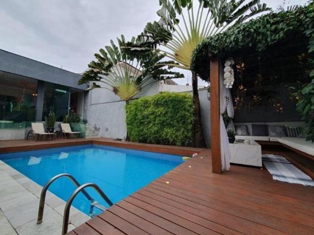 Sobrado com 5 suítes à venda, 360 m² por R$ 1.700.000 Zona 04 Maringá/PR