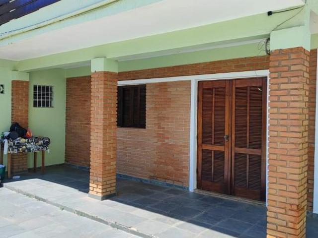 SOBRADO COM 6 DORMITÓRIOS NA PRAIA GRANDE